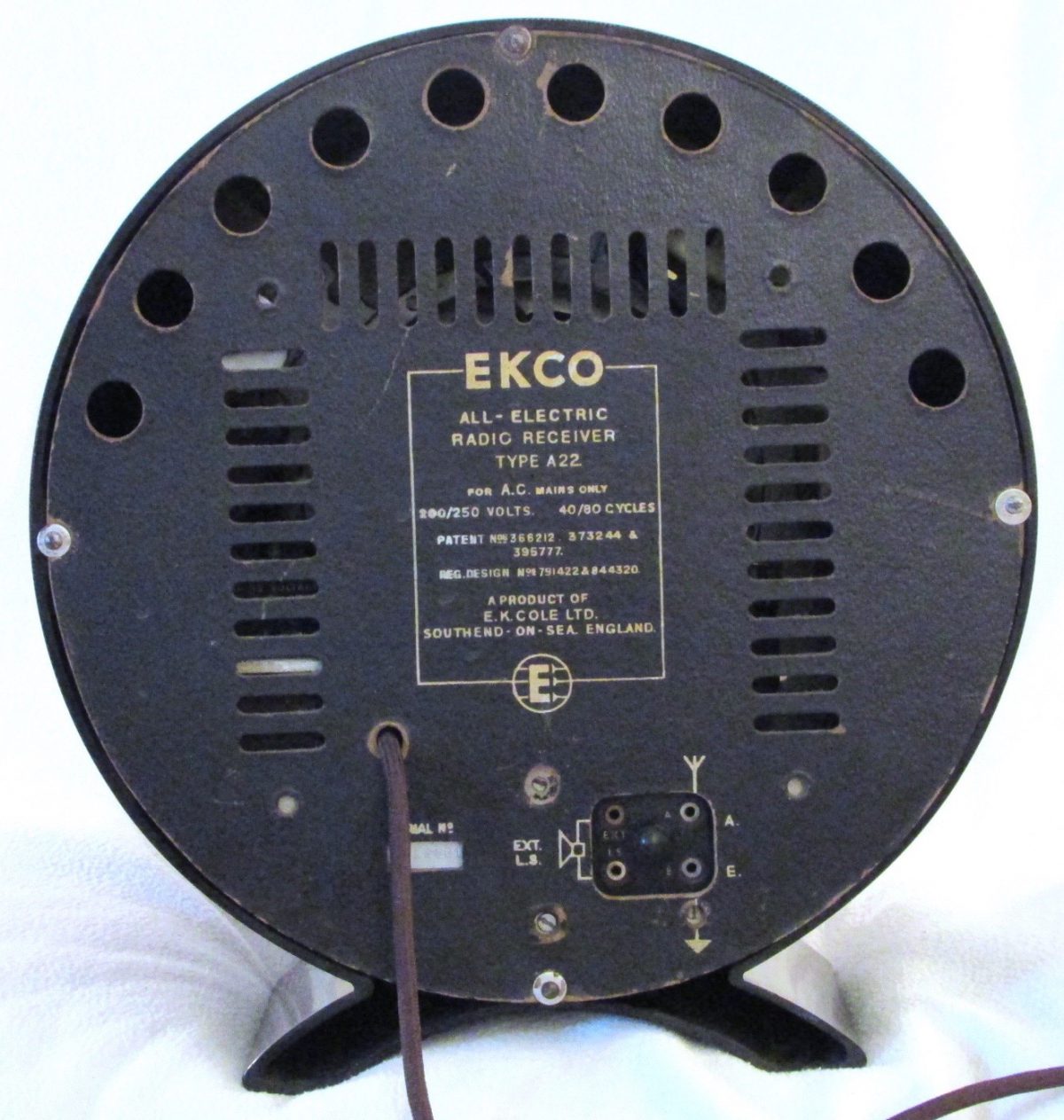 Ekco A22 black (1945)
